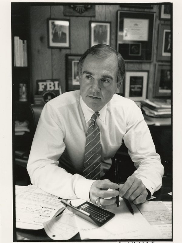 FBI Special Agent Former FBI Agent John Douglas Mindhunter